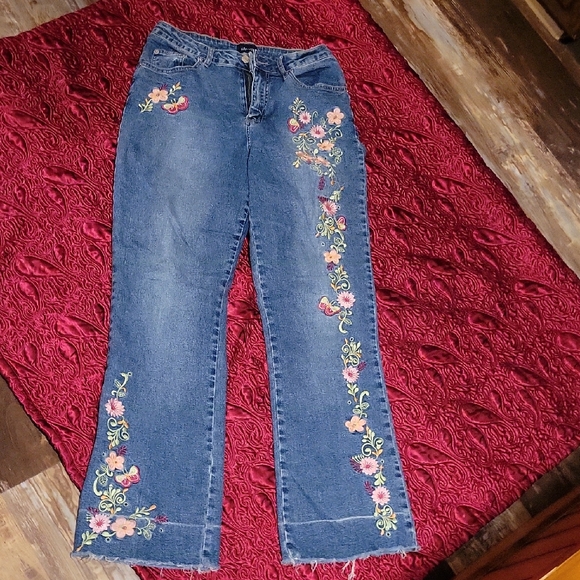 Baccini | Jeans | Baccini Blue Flare Jeans With Floral Embroidery ...